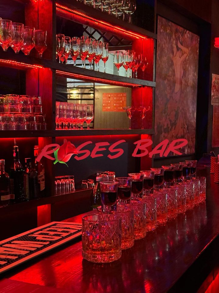 Nữ Phục Vụ Fulltime tại Quận 1 (Ca 7h:00pm - 03h:00am) - Raoviec.net ...